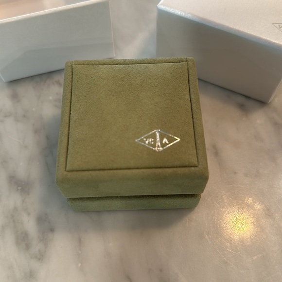 Van Cleef and Arpels | Accessories | Van Cleef And Arpels Box With Bag ...